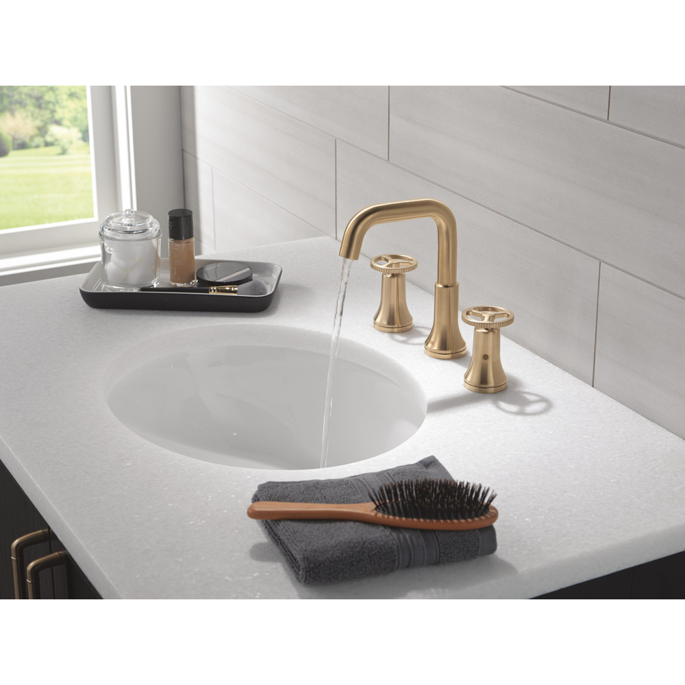Two Handle Widespread Bathroom Faucet 35547-CZMPU-DST | Delta Faucet