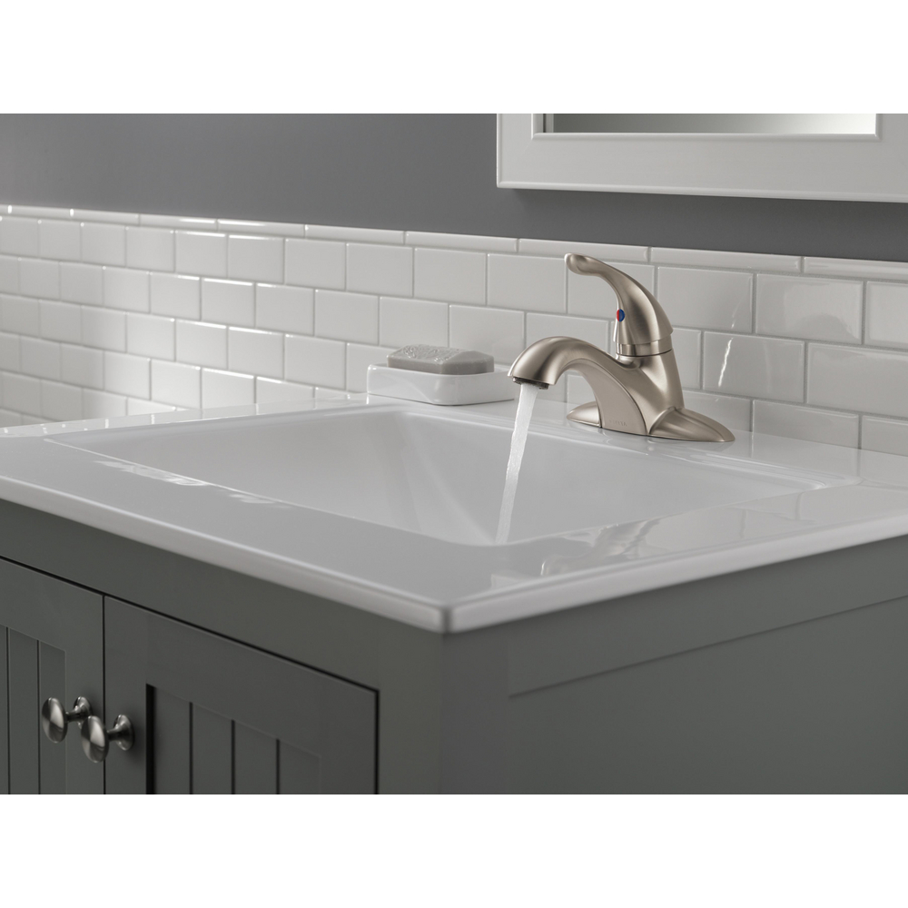 Single Handle Centerset Bathroom Faucet 520-SSMPU-DST | Delta Faucet