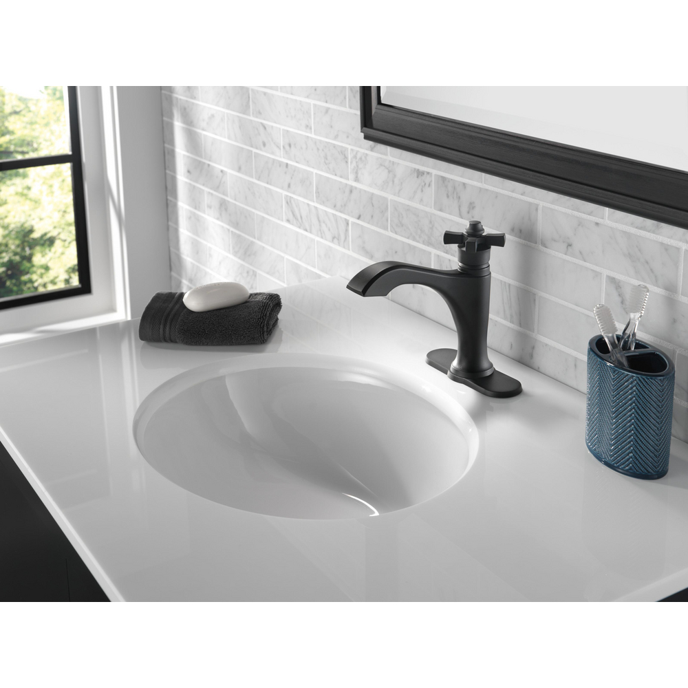 Single Handle Bathroom Faucet 557-BLMPU-DST | Delta Faucet